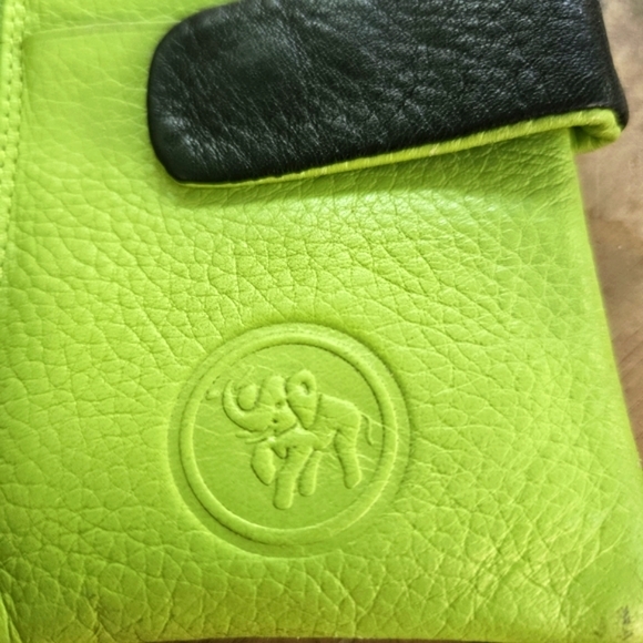 Neta Sade | Bags | Neta Sade Genuine Leather Bifold Wallet | Poshmark